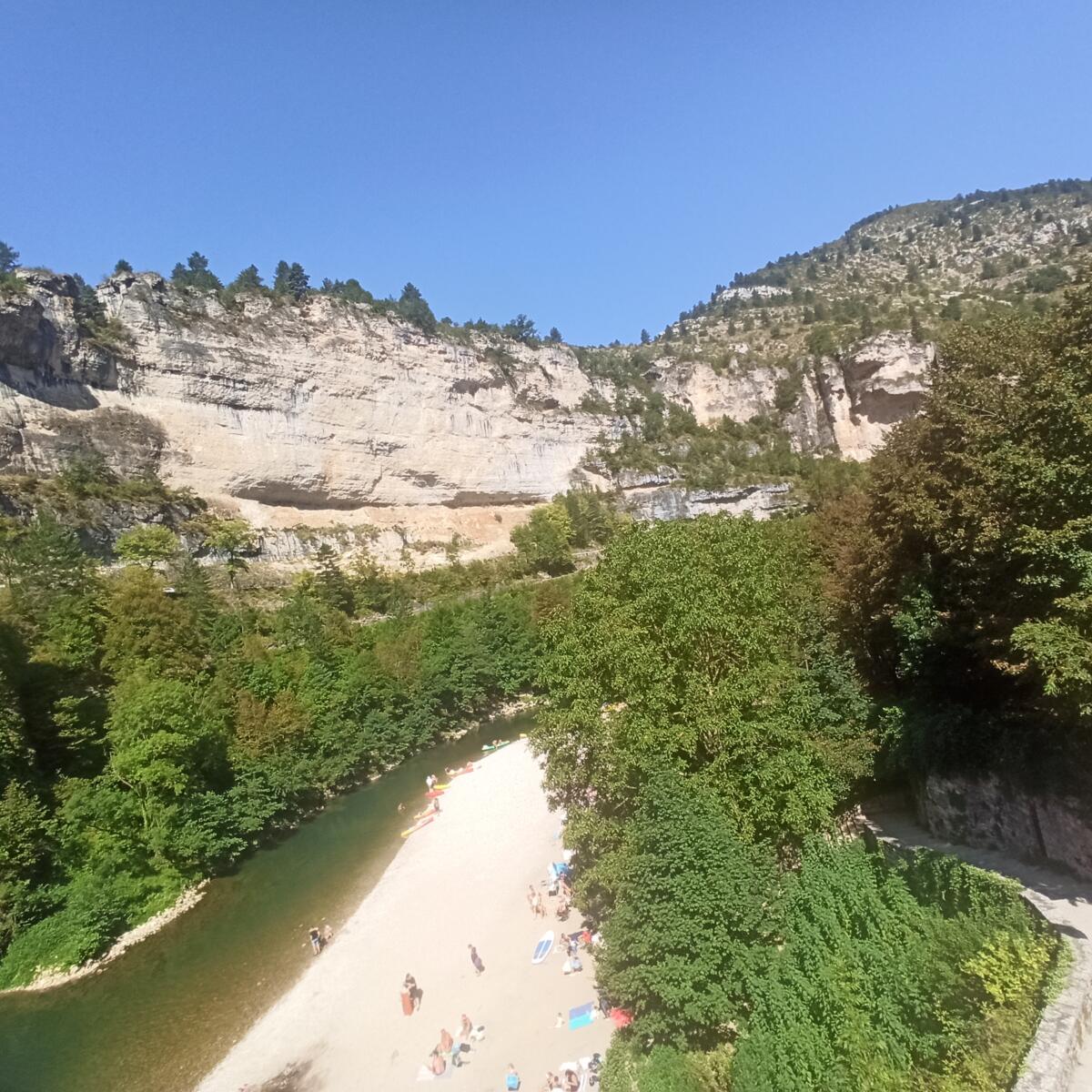 RESTAURANT-BAR-PIZZERIA / PLAGE-BUVETTE - L0446